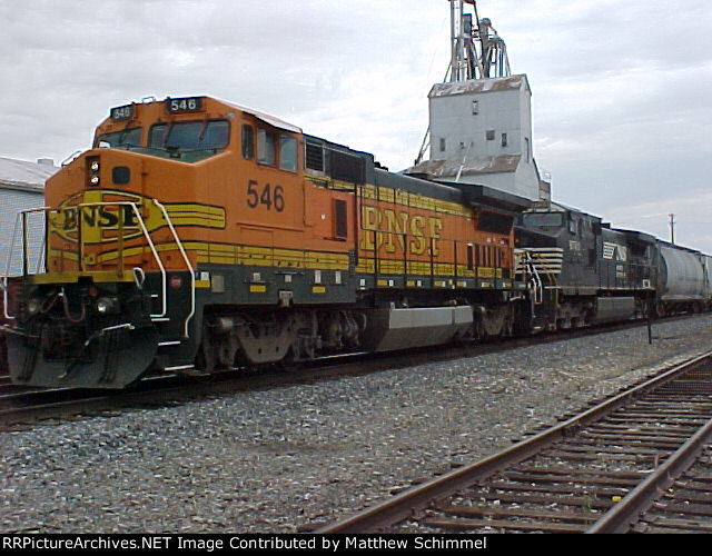 BNSF 546